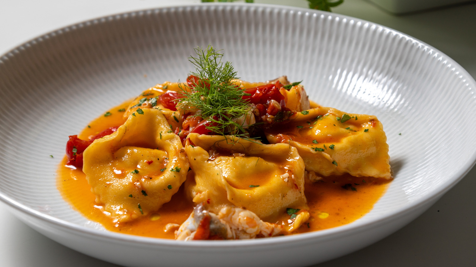 The Color Of Your Store-Bought Tortellini Matters. Here's Why