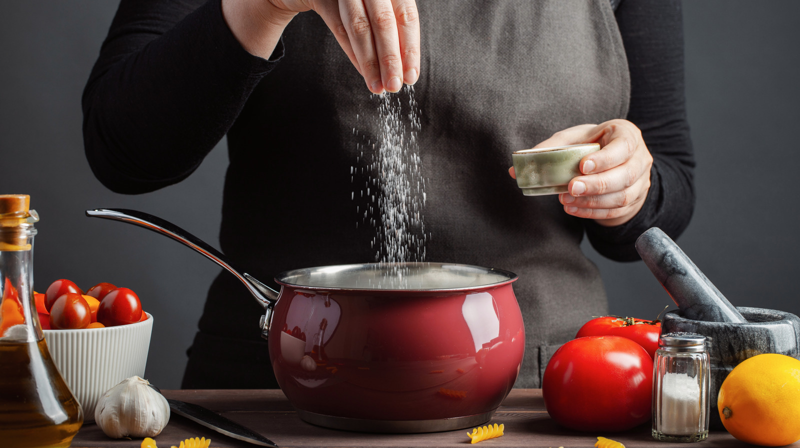 The Correct Amount Of Salt To Add To Pasta Water