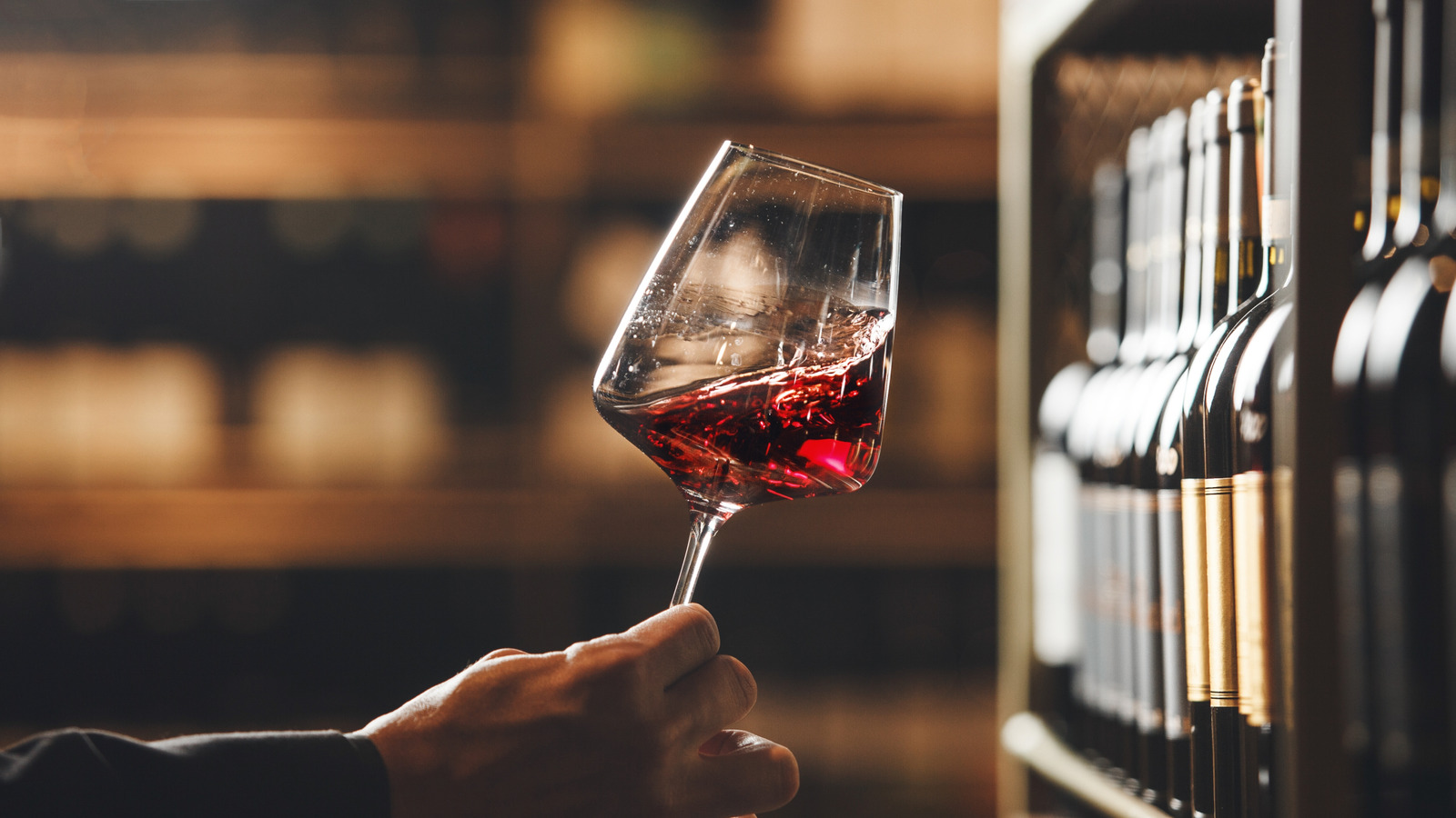 The Correct Way To Swirl Wine Before Tasting