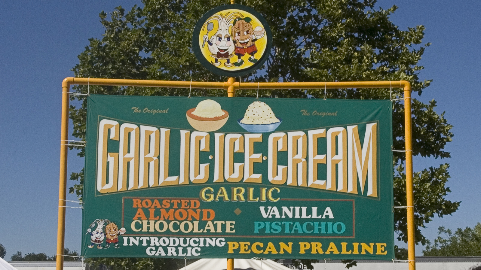 Taste Artisanal Garlic Ice Cream In This Eccentric California Town