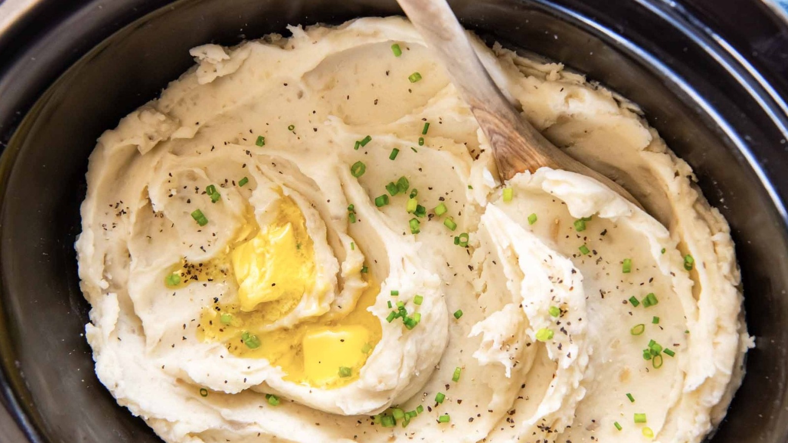 The Easiest Way To Prevent Mashed Potatoes From Cooling Off During Your ...