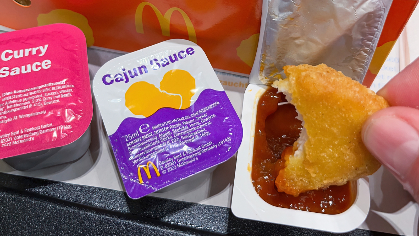 The Genius Hack For A Mess-Free, On-The-Go Sauce Packet Drizzle