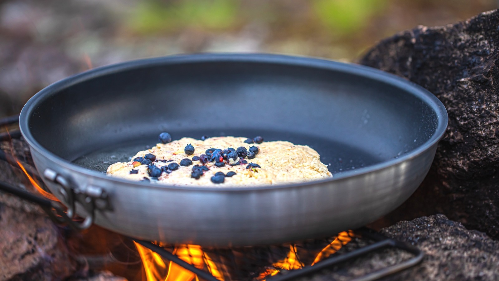 The Old-School Canadian Bread That Doesn't Need Yeast (Or An Oven)