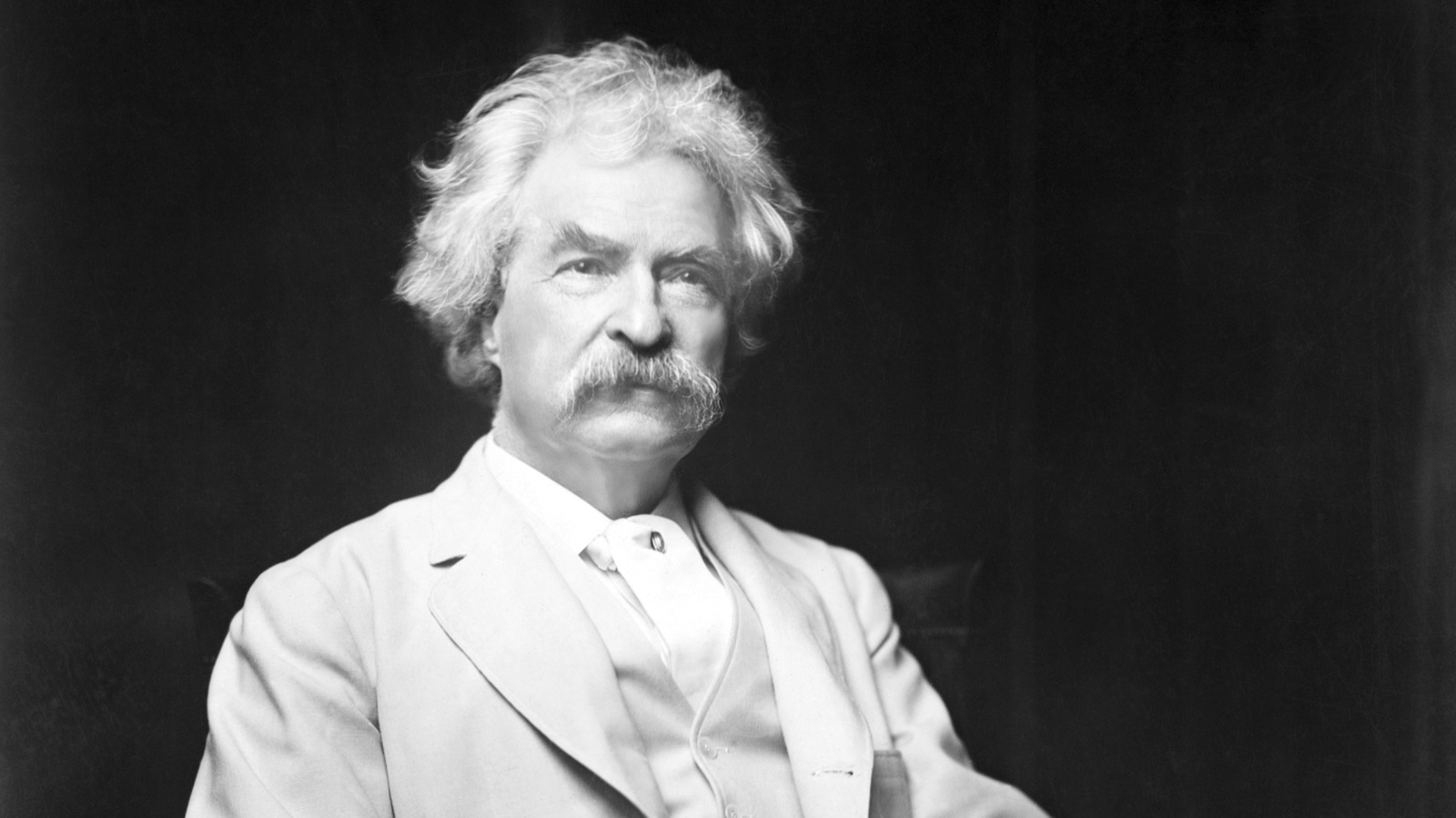 The Old School Indiana Bar That's Allegedly Served Mark Twain, Al ...