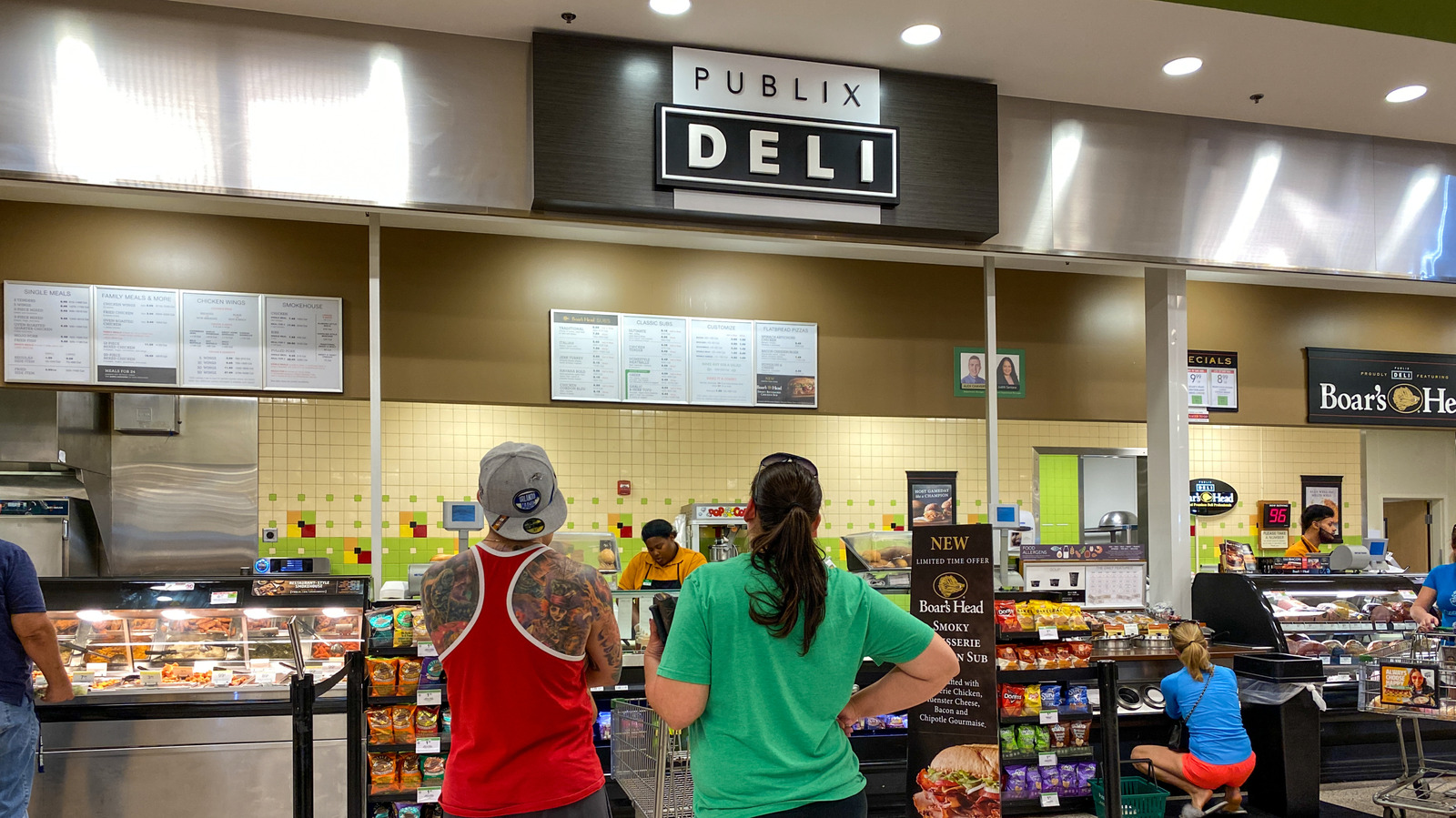 The Publix Deli Item That's Stealing The Spotlight From Subs
