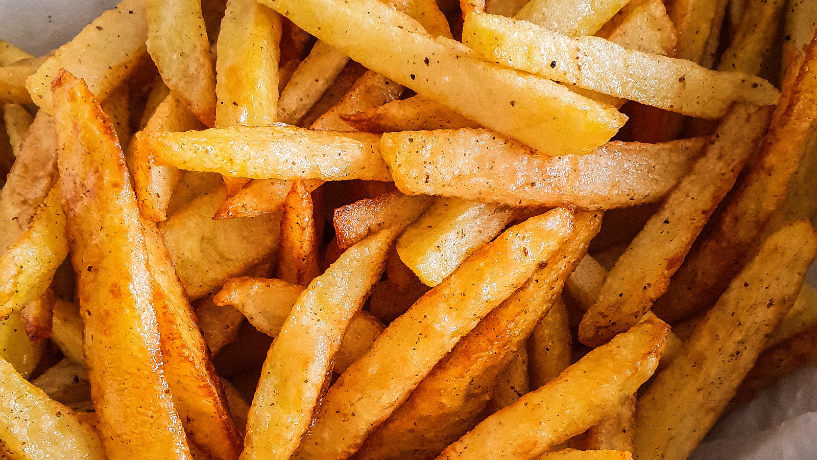Why Cold Oil Is Key To Frying The Best French Fries