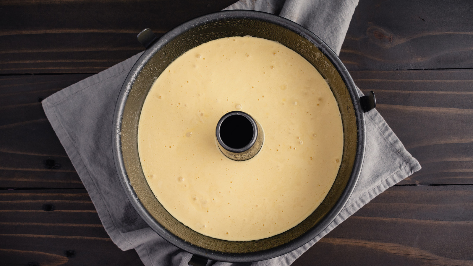 The Simple Way To Get Rid Of Air Bubbles In Batter When Baking