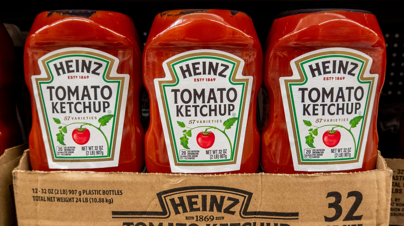 The Sneaky Way You Can Tell If A Restaurant's Bottle Of Ketchup Is ...
