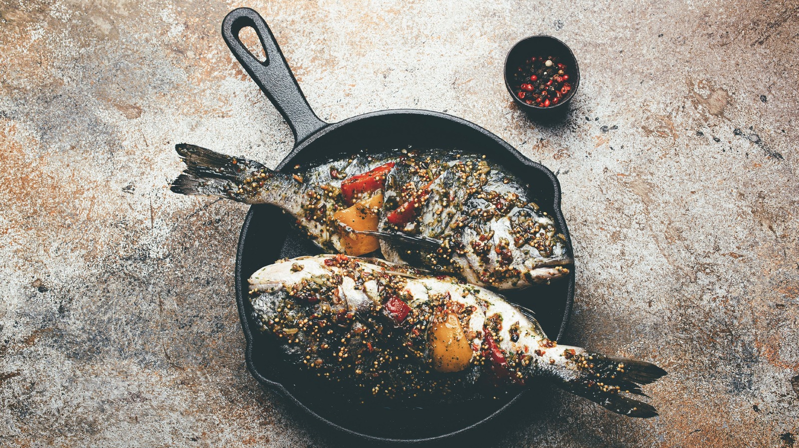 The Type Of Fish You Generally Shouldn't Cook In Cast Iron