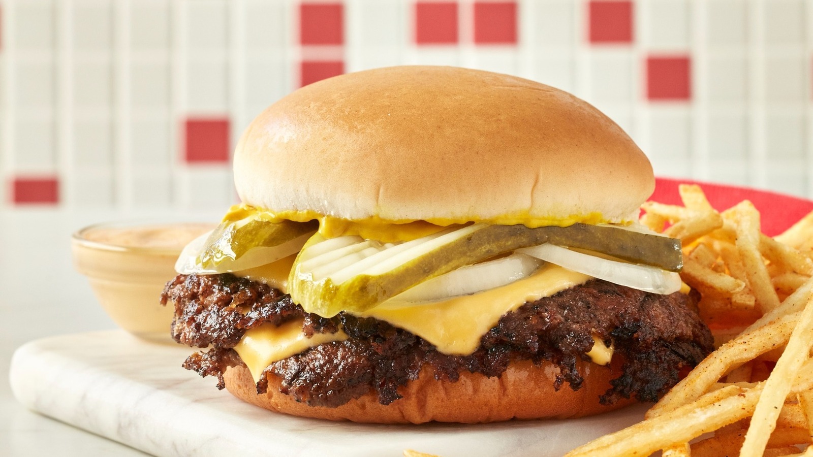 The Underrated Fast Food Chain That's Known For Its Frozen Custard