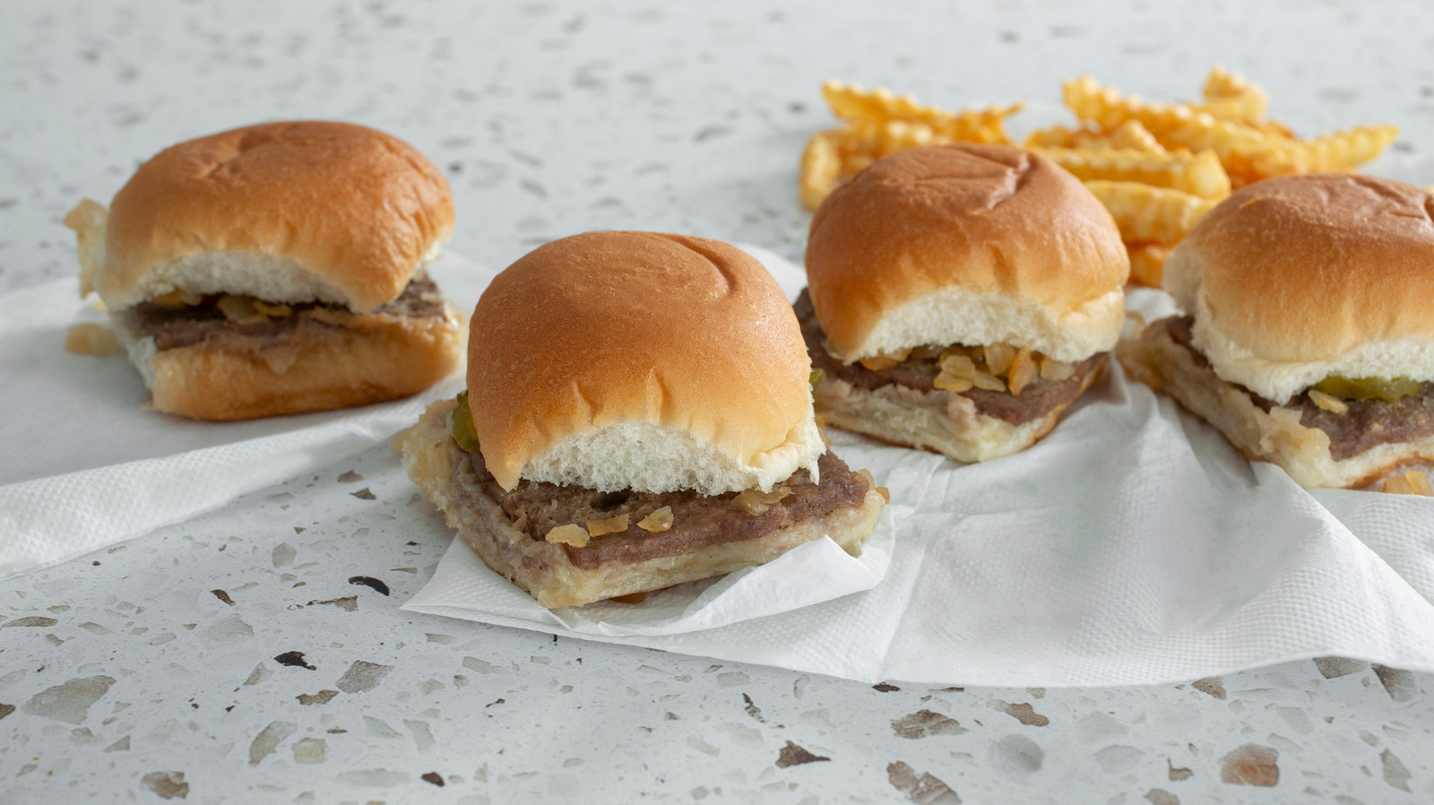 The Name Behind The Worst Chain Restaurant Sliders We Tried May Shock You