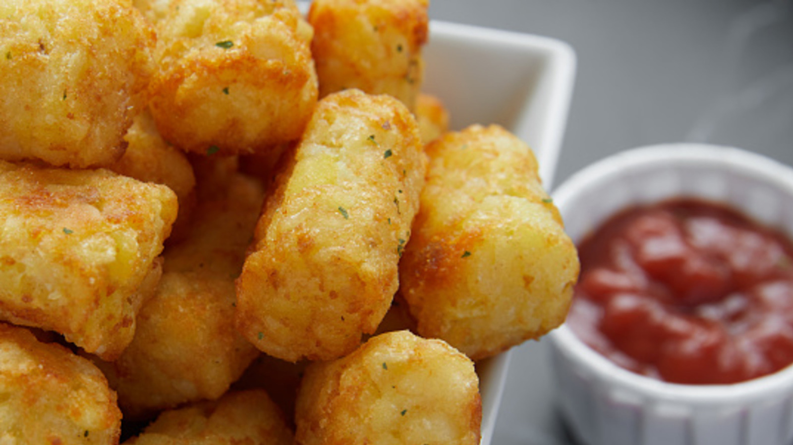 This Fast Food Chain's Store-Bought Tater Tots Aren't Worth Your Time ...