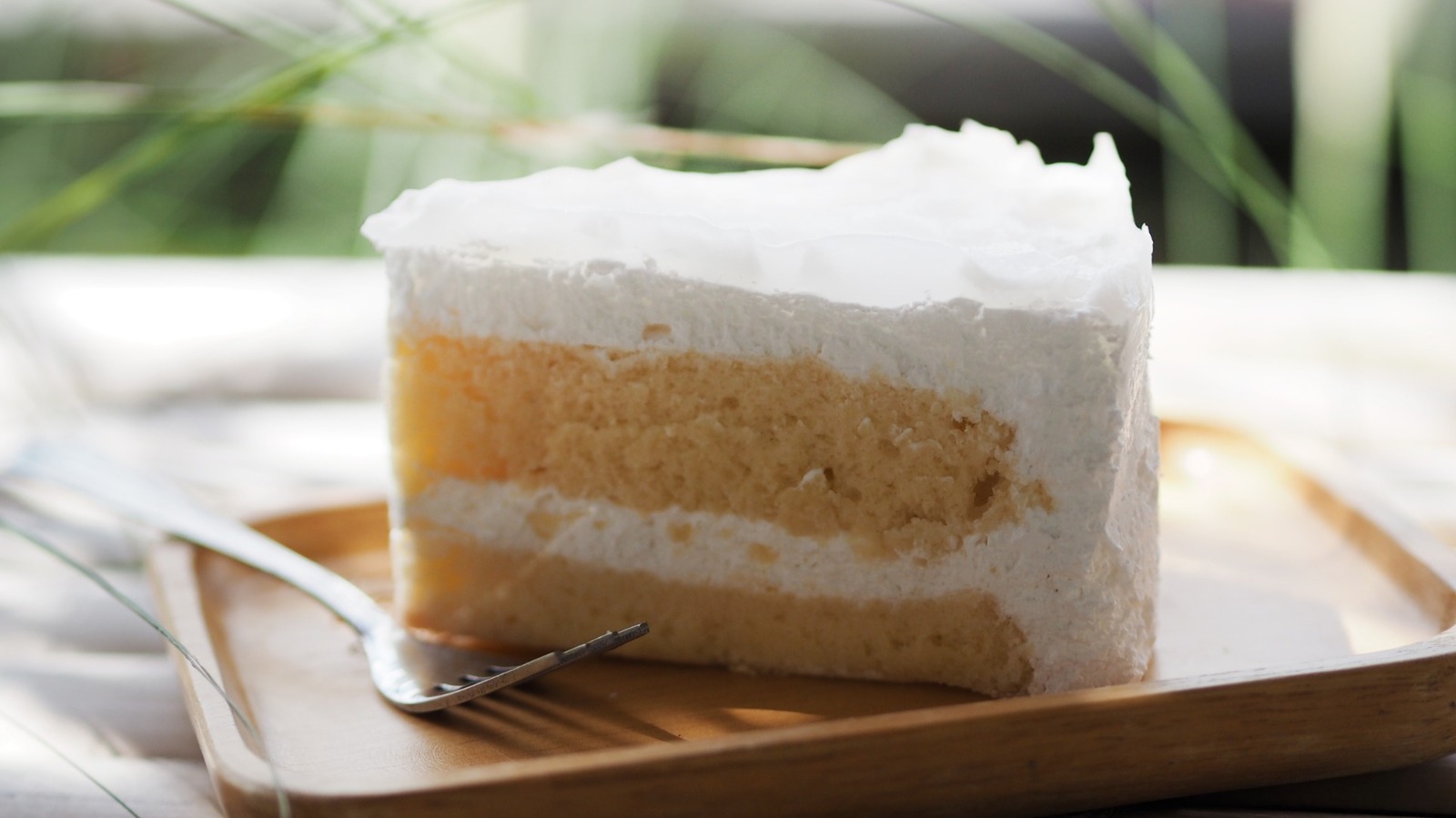 This Forgotten Vintage Cake Goes All The Way Back To The 1860s