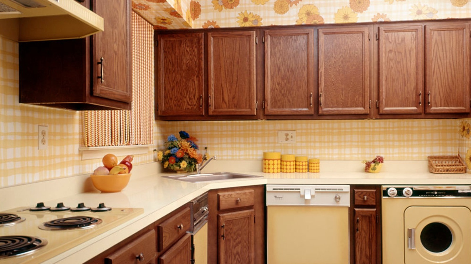 This Retro Kitchen Trend Is Making A Comeback For An Elevated Look