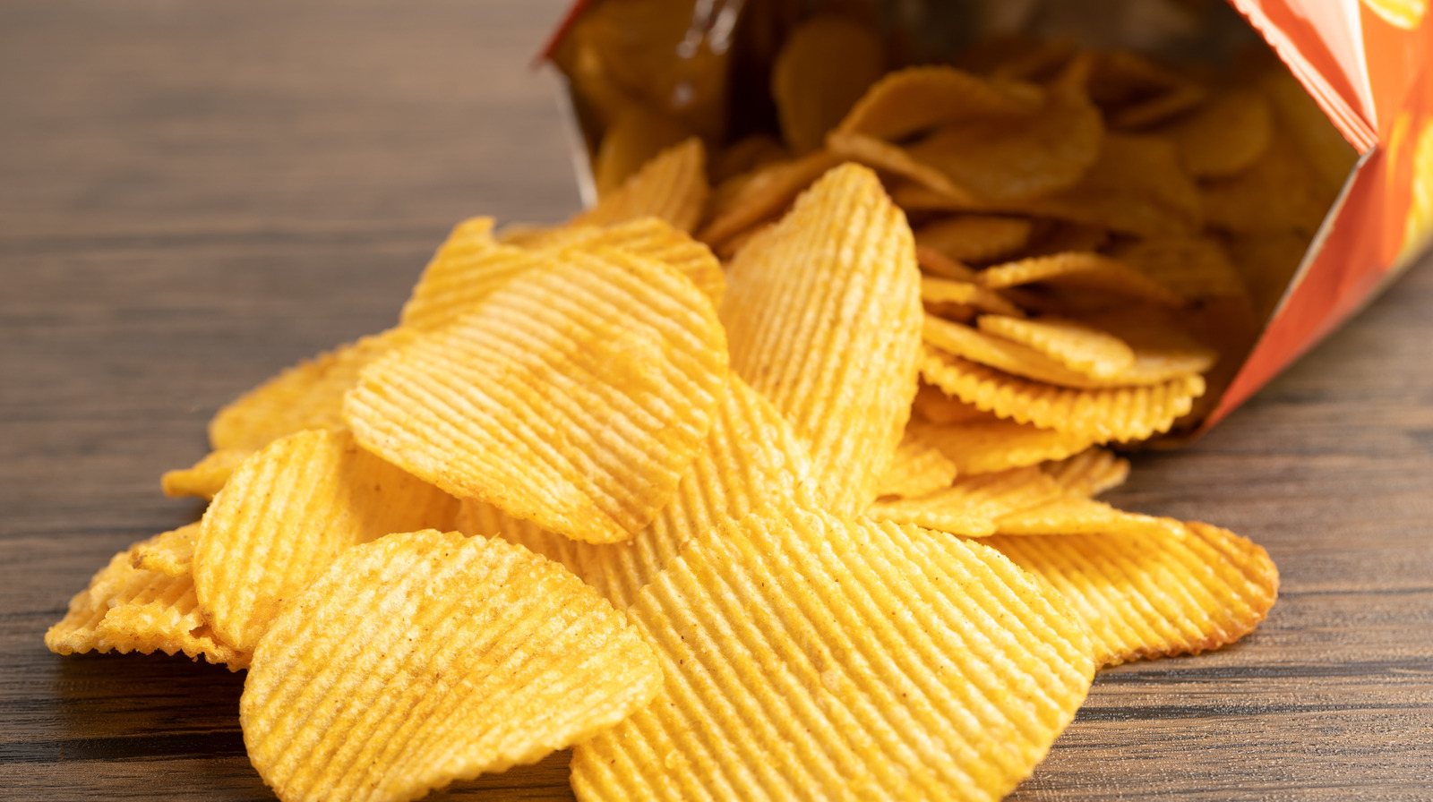 This Simple Storage Tip Will Keep Your Opened Bags Of Chips Fresh And Crisp