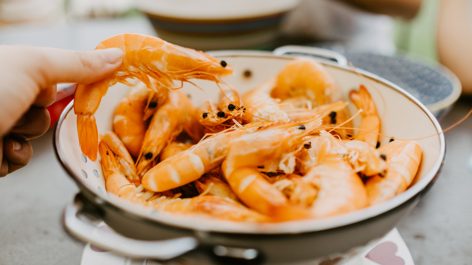 This Smell Is A Clear Sign You Need To Avoid That Shrimp At The Grocery ...