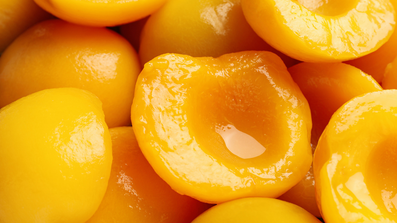 Canned Fruit In Light Syrup Vs Heavy Syrup: What's The Difference?