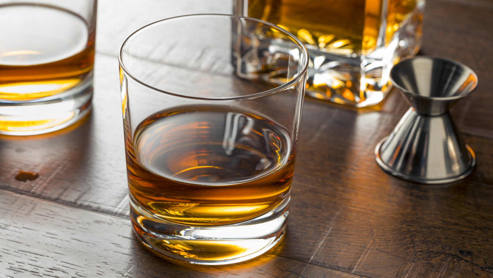 What Does It Really Mean To Order A Drink Neat?