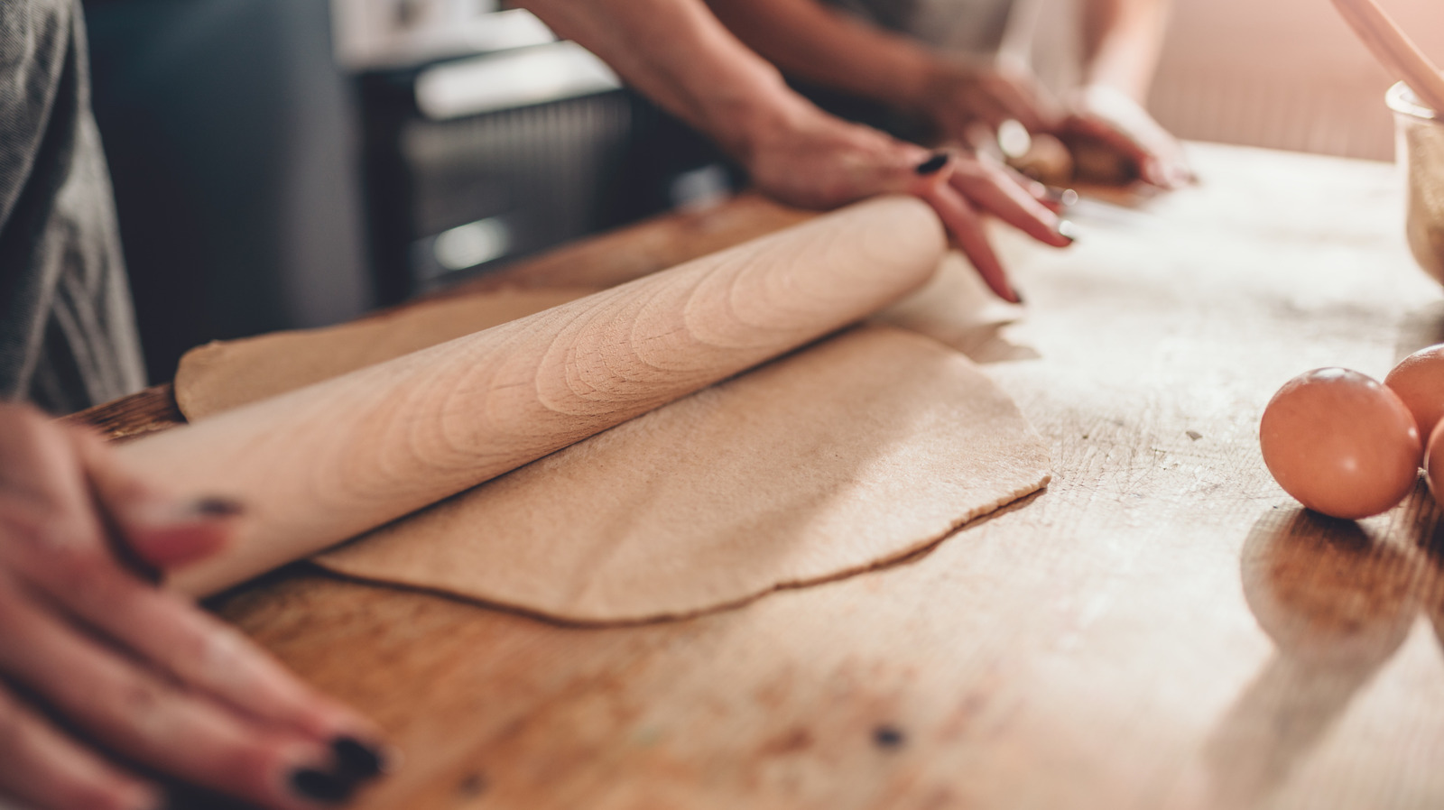 How A Straight Rolling Pin Is Different From The One In Your Drawer