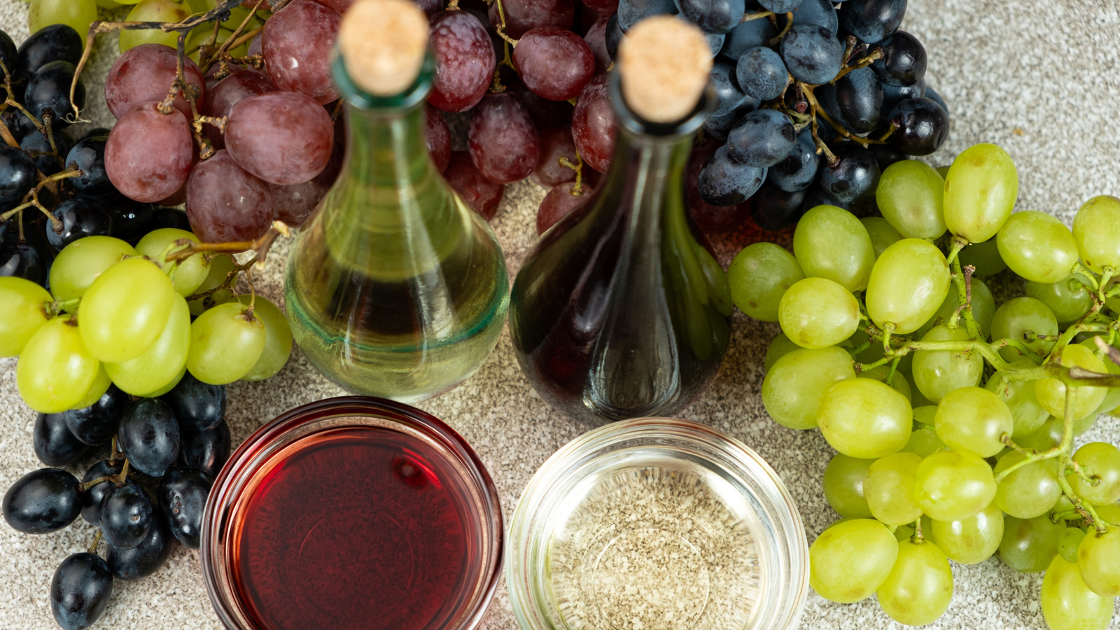 What Really Changes When You Marinate With Red Vs. White Wine Vinegar