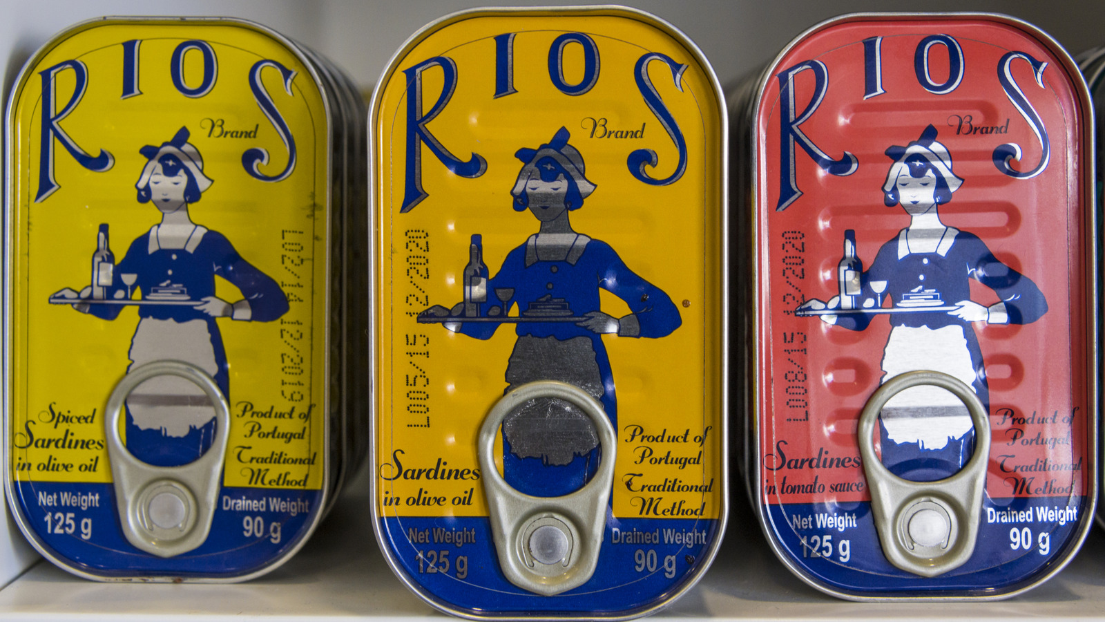 What To Know About Eating Canned Sardines, Bones And All