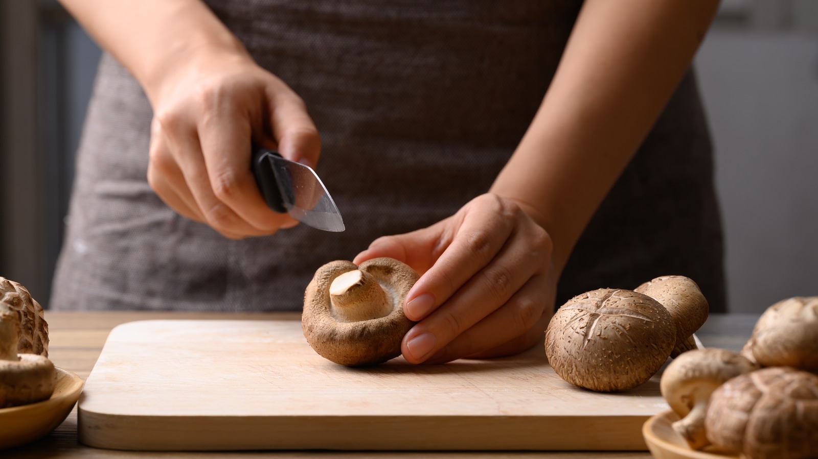 What You Should Know Before Eating Raw Shiitake Mushrooms