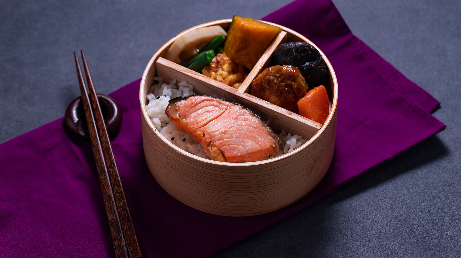 What's In A Traditional Japanese Bento Box?