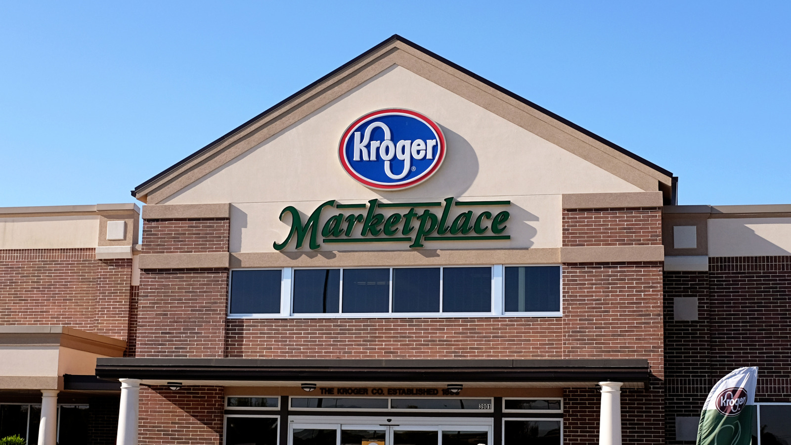 Why Is Kroger Suddenly Struggling? What To Expect