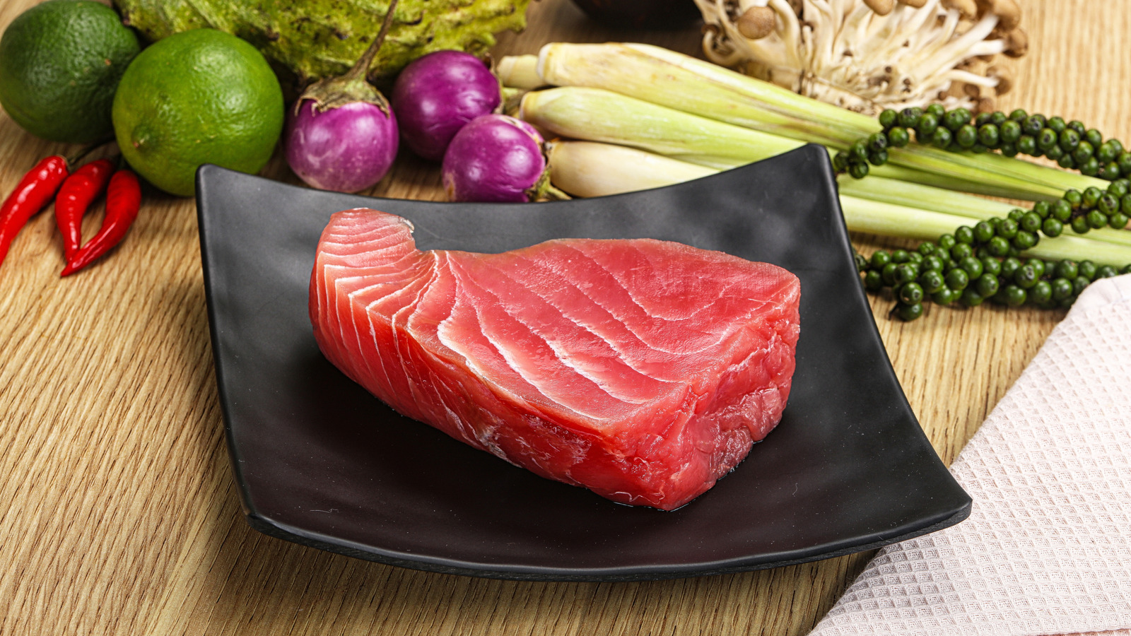 Why Muscle Fibers Matter When Choosing Tuna