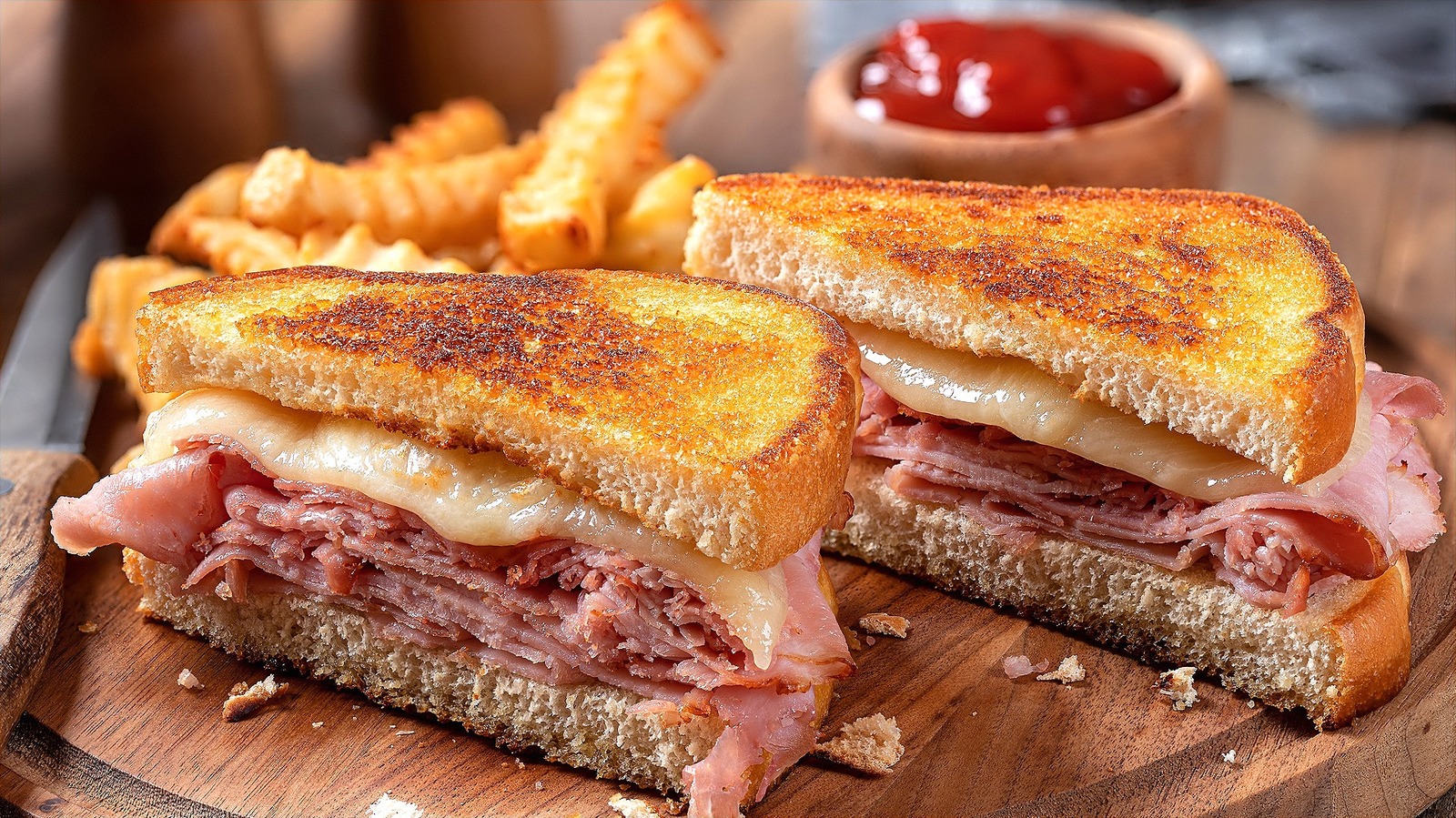 Why This Cheese Is My Go-To For The Hands-Down Best Ham Sandwich