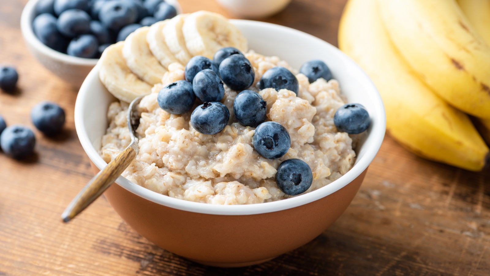 Heating Oatmeal In The Microwave Is A Bad Idea And Here's Why