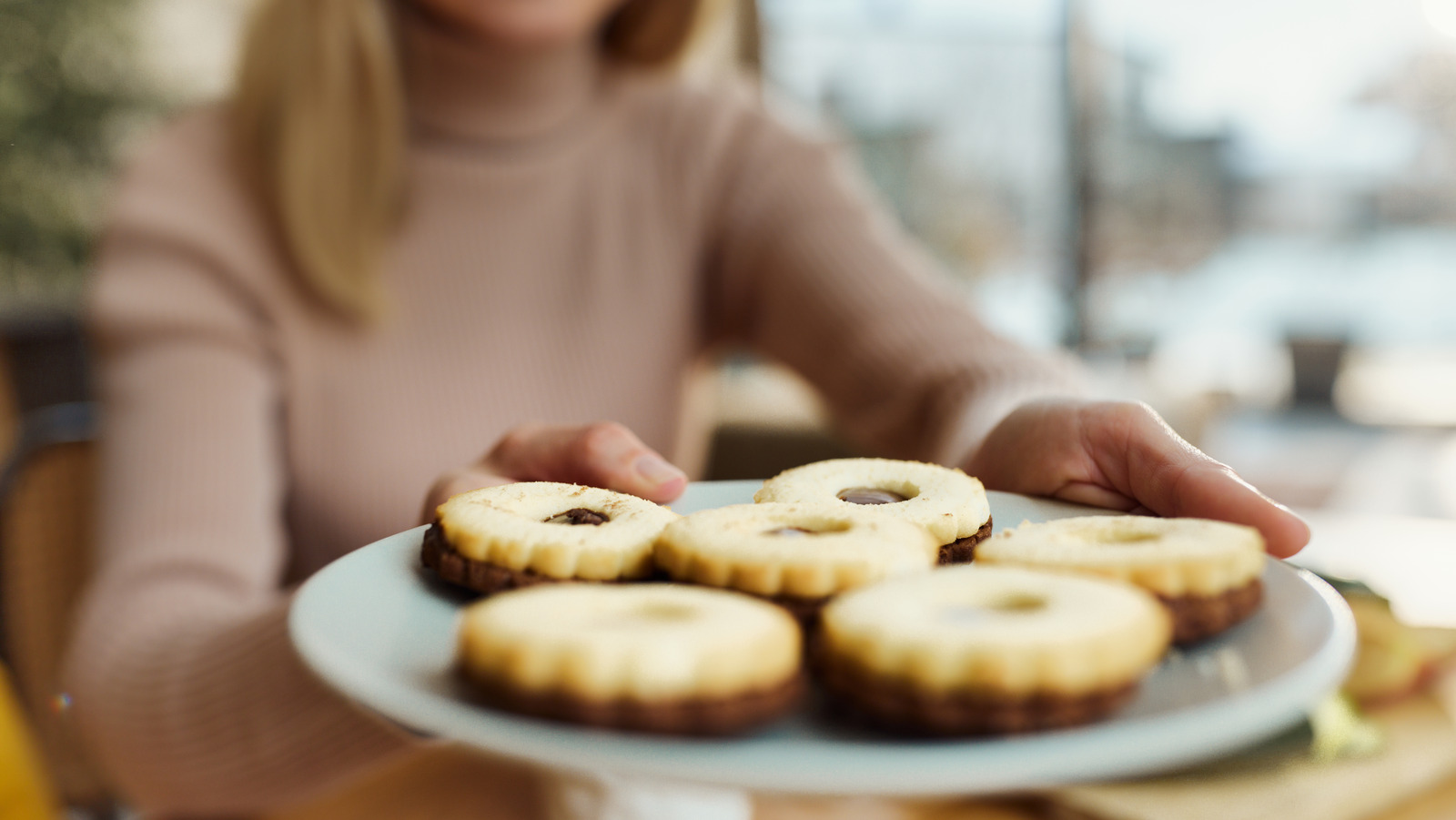 Why You Shouldn't Donate Homemade Baked Goods To Food Drives