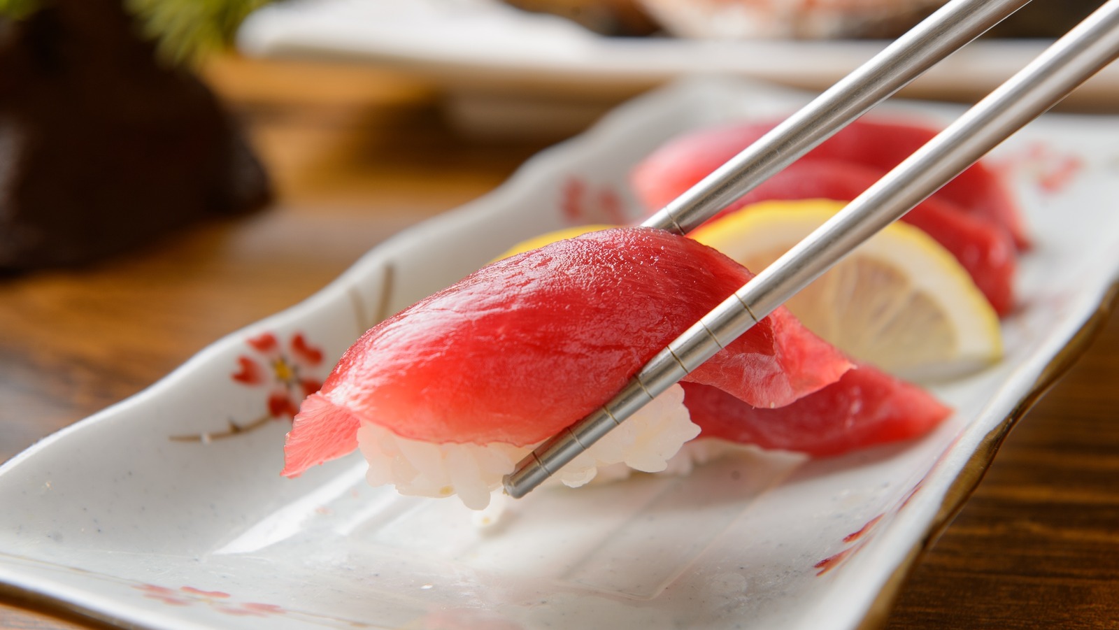 Yellowfin Vs Bluefin Tuna: The Flavor Difference In Your Sushi