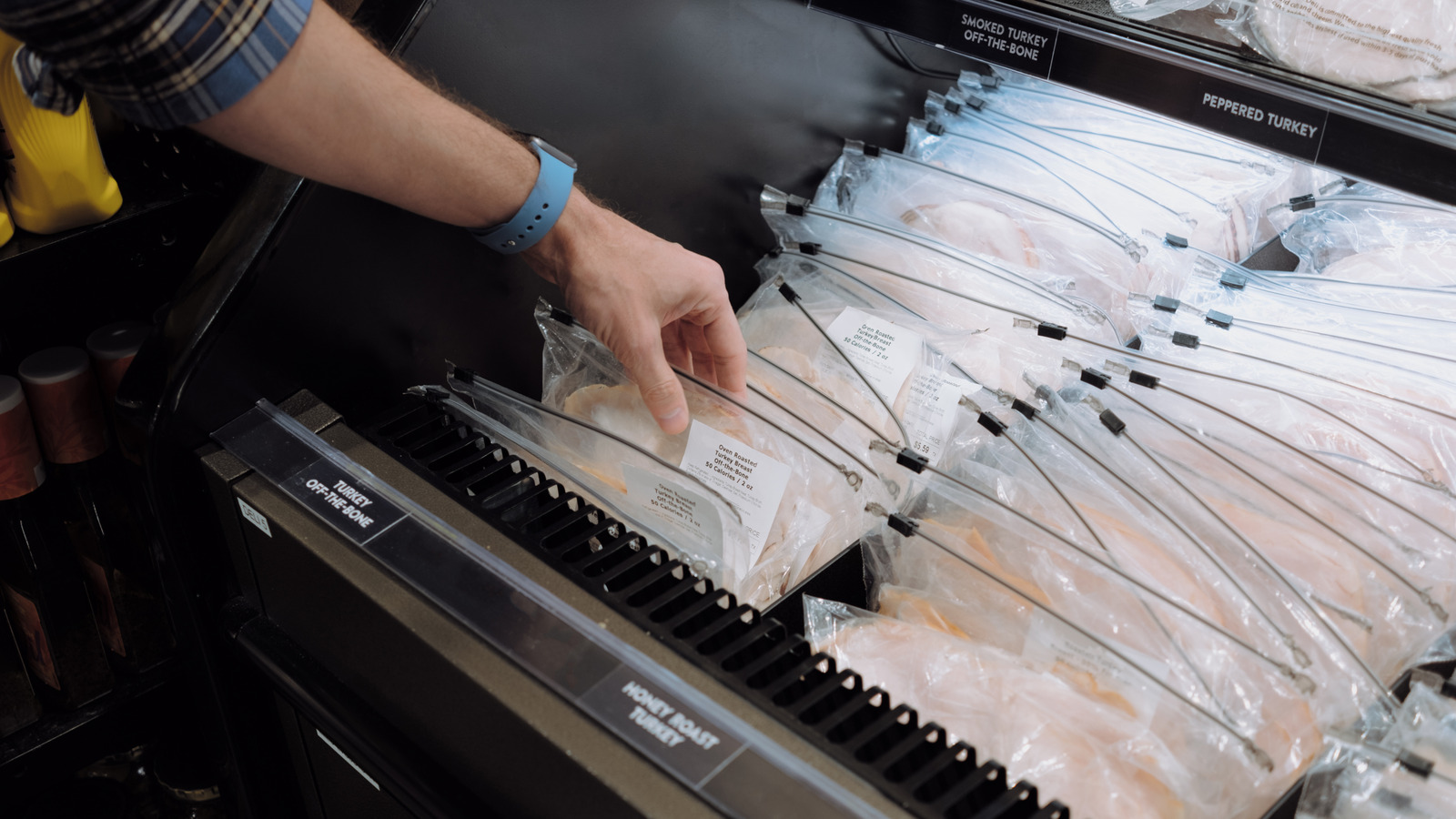 You Should Avoid Buying Shiny Deli Meat. Here's Why