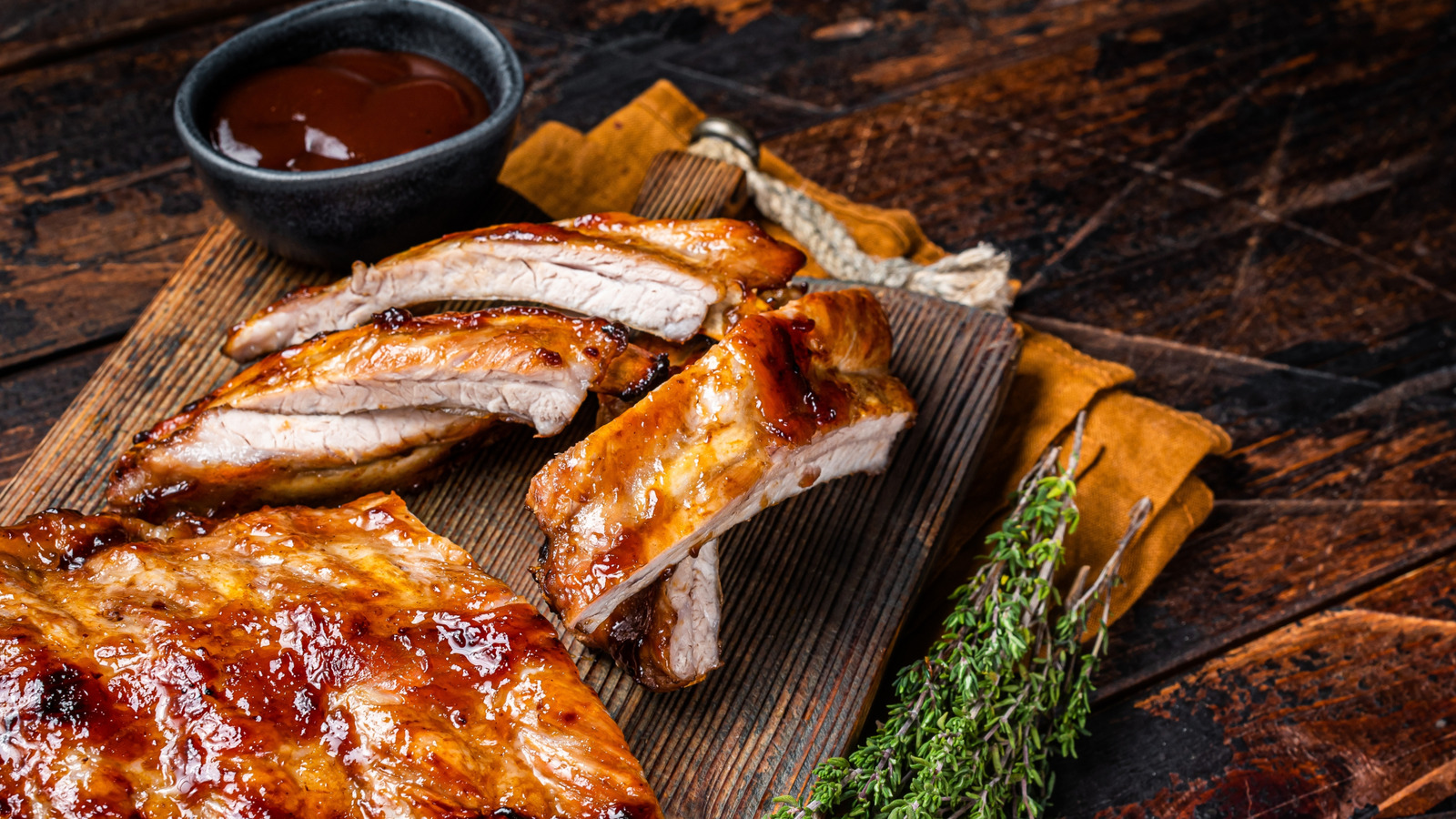 Your Favorite Type Of Ribs Might Not Be Giving You The Best Bite For ...